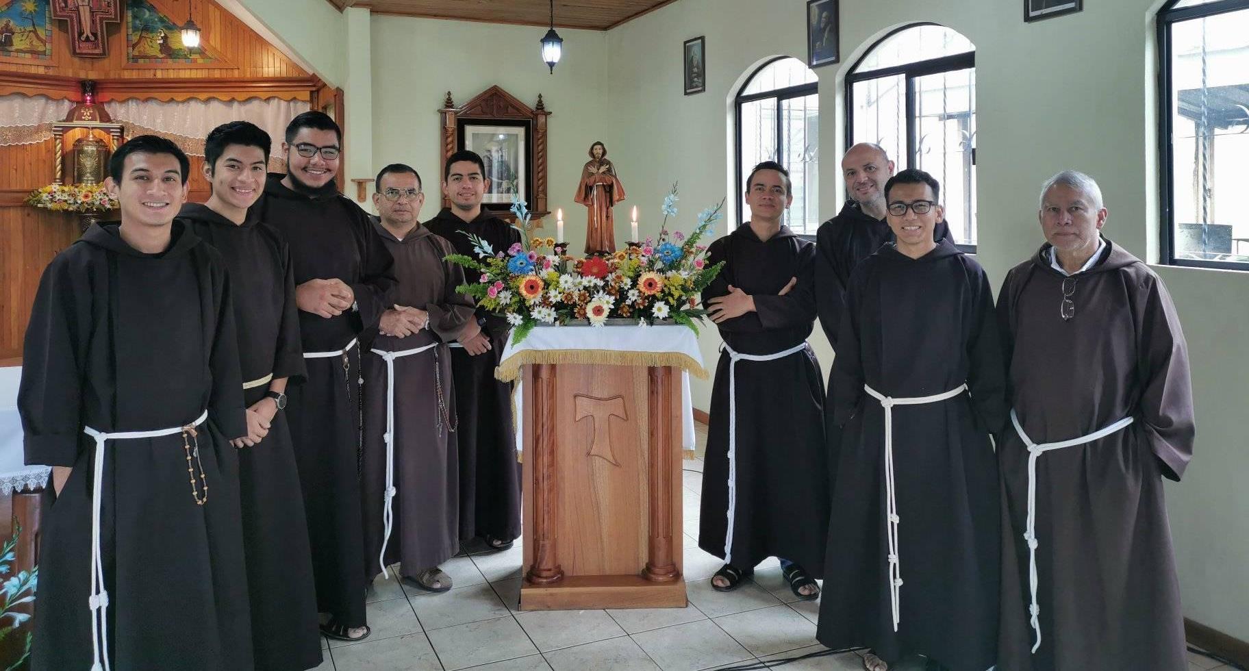 Franciscanos Capuchinos
